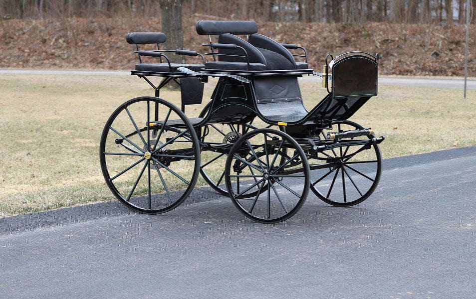 Presentation Horse Carriages | Midwest Custom Carriages