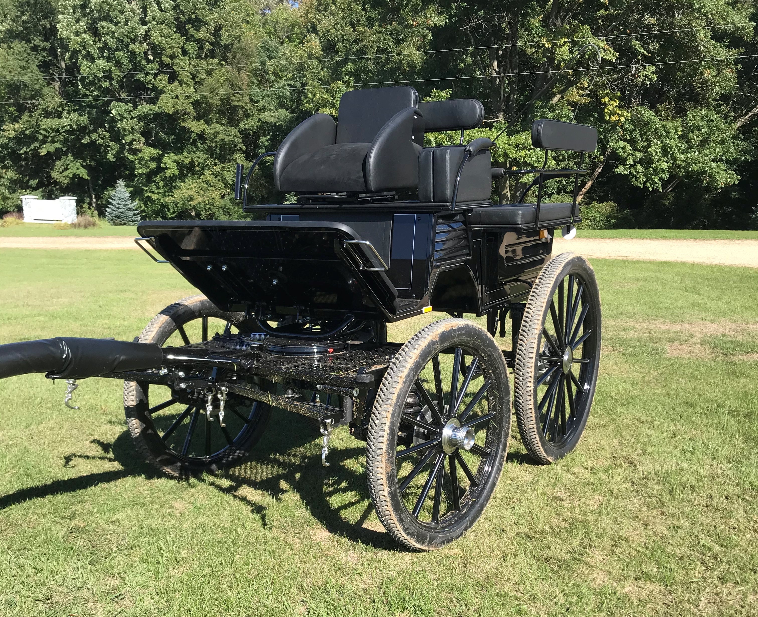 Draft Break Carriage | Midwest Custom Carriages