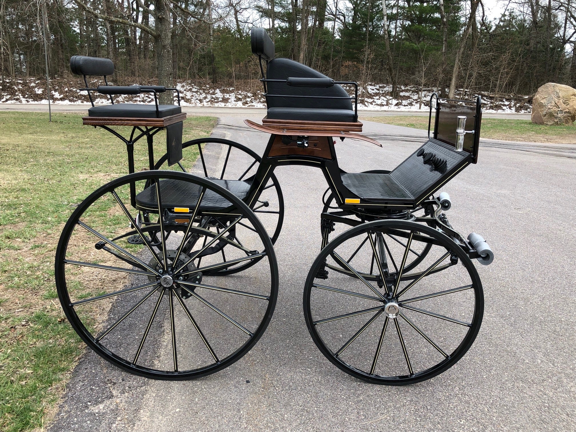 Spider Presentation Carriage | Midwest Custom Carriages